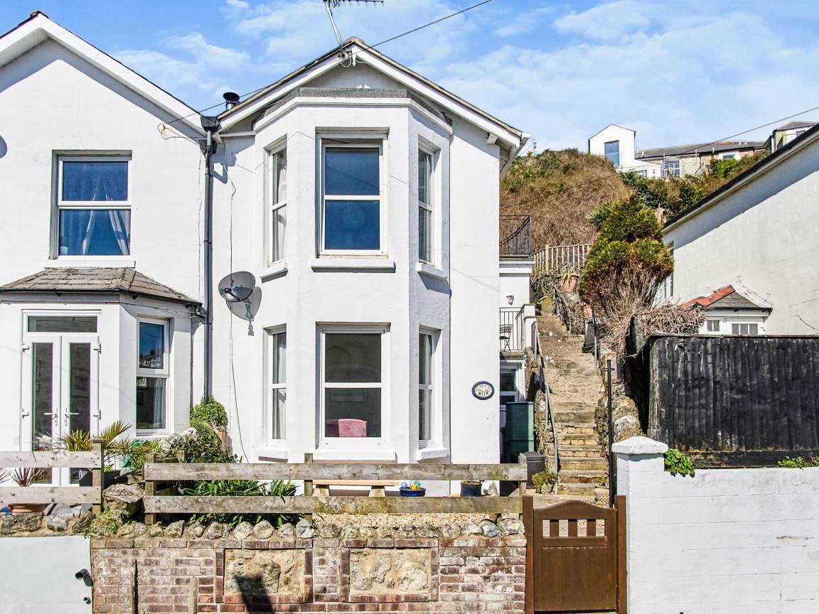 Cottage ∙ 3 Bedrooms ∙ 4 Guests - Shanklin