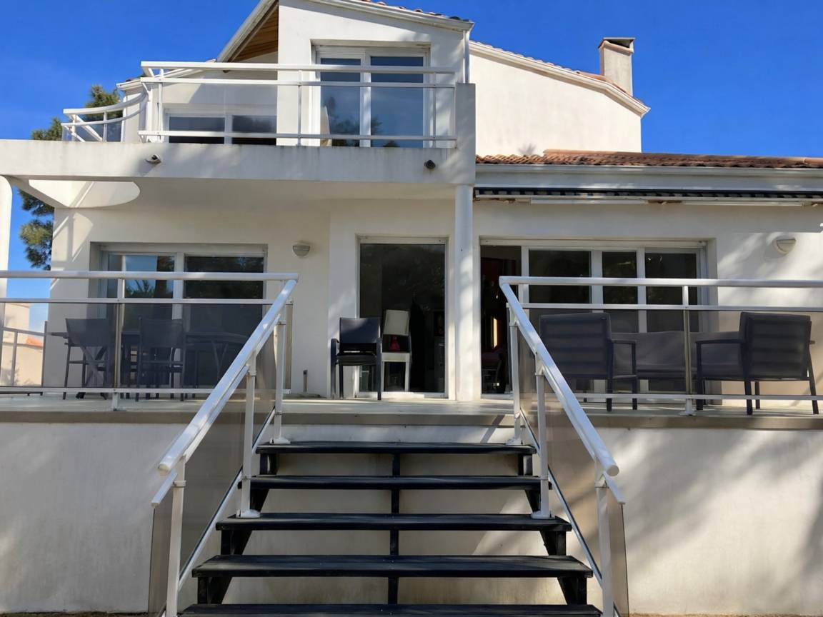 100 M² Maison De Vacances ∙ 4 Chambres ∙ 8 Personnes - Saint-Michel-en-l'Herm