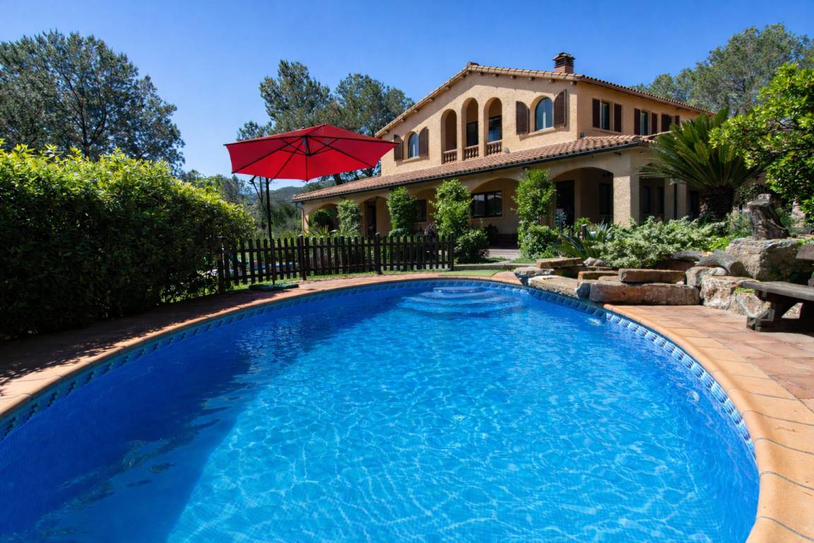 250 M² Villa ∙ 5 Slaapkamers ∙ 9 Gasten - Terrassa