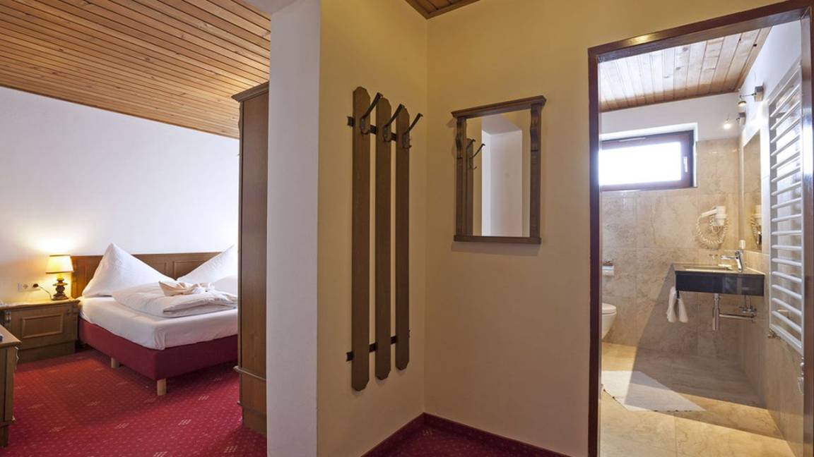 Hotel ∙ 3 Guests - Obertraun