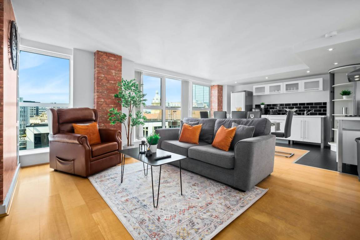 92 M² Apartment ∙ 2 Bedrooms ∙ 4 Guests - New Street Station - Birmingham