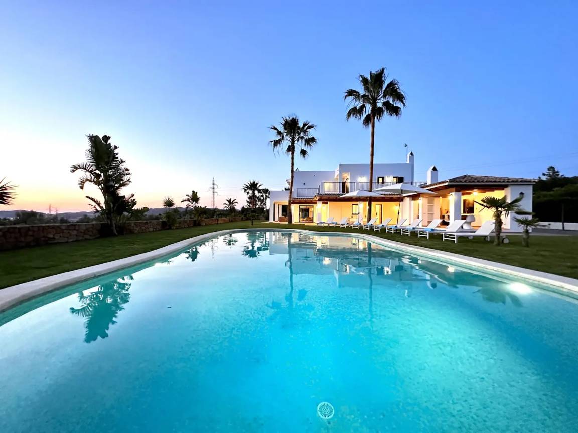 500 M² Villa ∙ 5 Bedrooms ∙ 10 Guests - Sant Antoni de Portmany