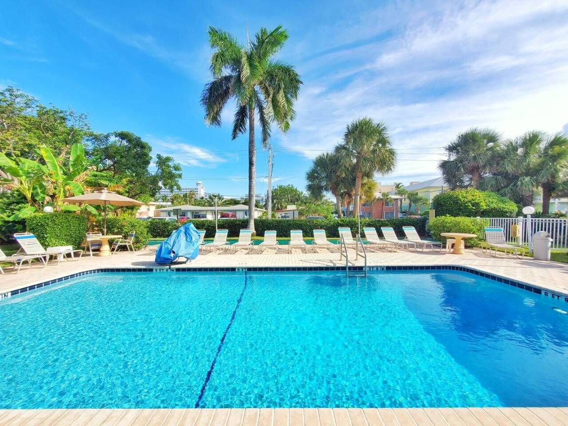 Condo ∙ 1 Bedroom ∙ 4 Guests - Pompano Beach, FL