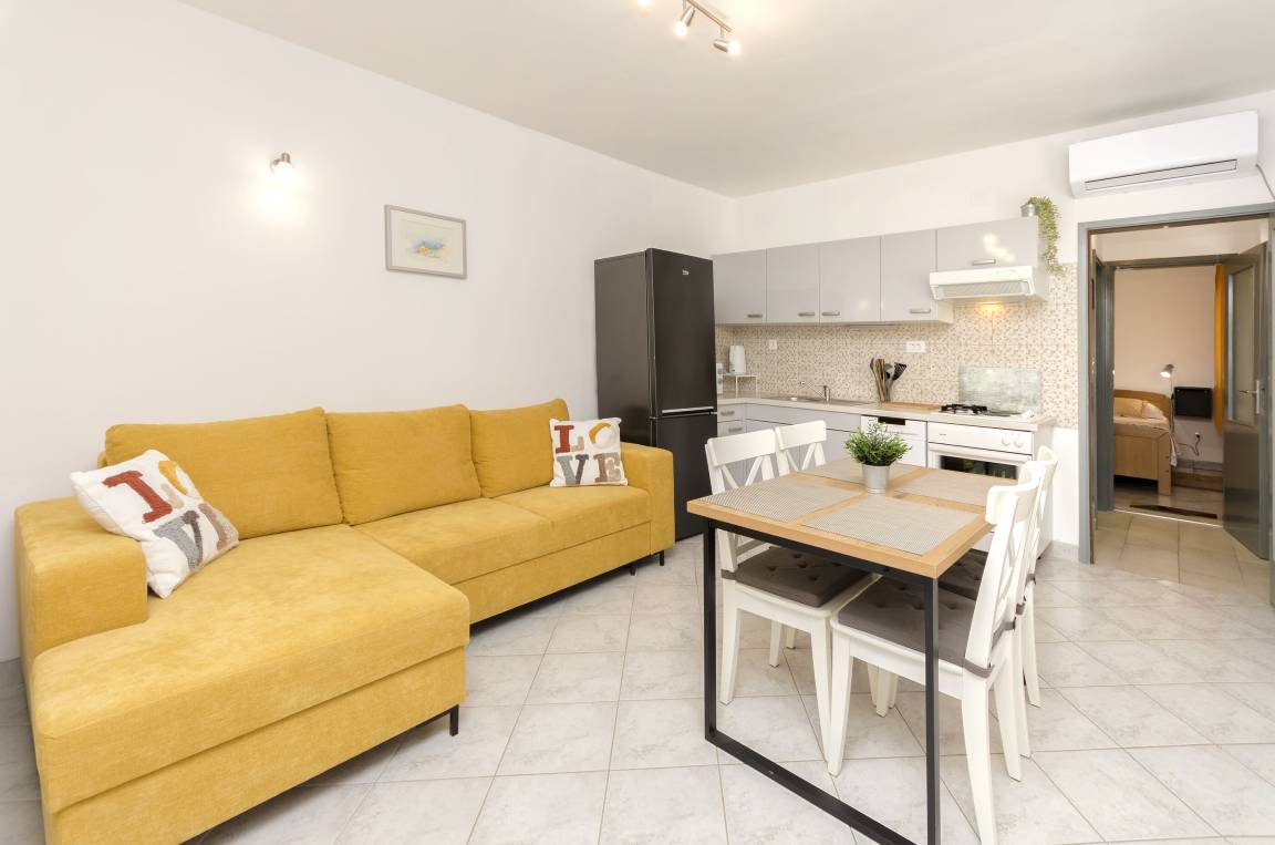 45 M² Ferienhaus ∙ 2 Schlafzimmer ∙ 4 Gäste - Vodice