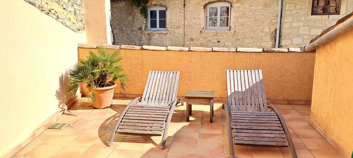 90 M² Appartement ∙ 1 Chambre ∙ 2 Personnes - Pierrelatte