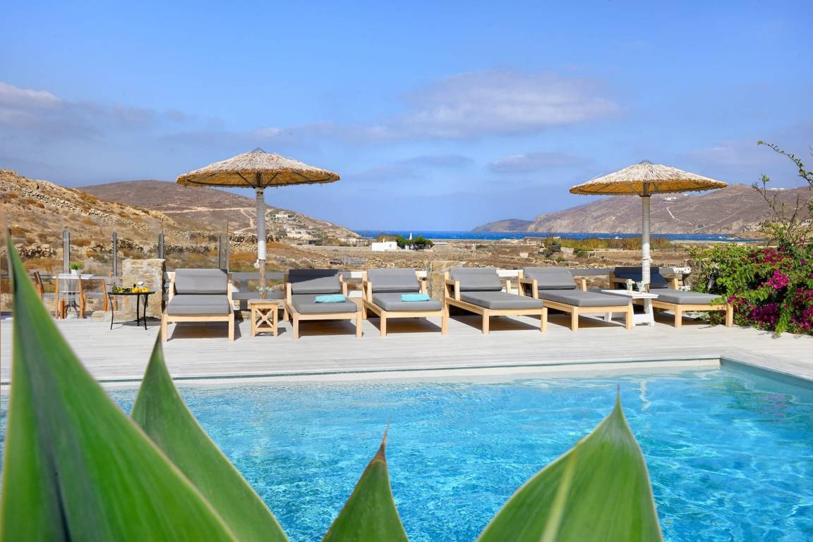 Villa ∙ 2 Bedrooms ∙ 4 Guests - Mikonos