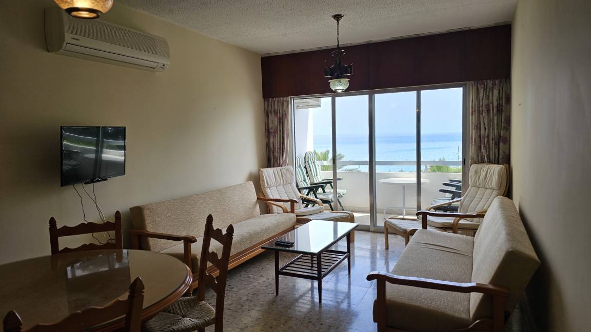 80 M² Apartment ∙ 2 Bedrooms ∙ 6 Guests - Lárnaka