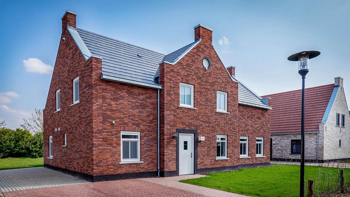 255 M² Villa ∙ 8 Bedrooms ∙ 16 Guests - Weert