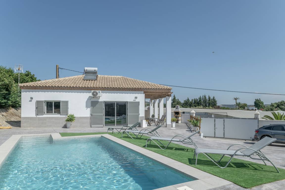 110 M² Ferienhaus ∙ 2 Schlafzimmer ∙ 5 Gäste - Zahara de los Atunes