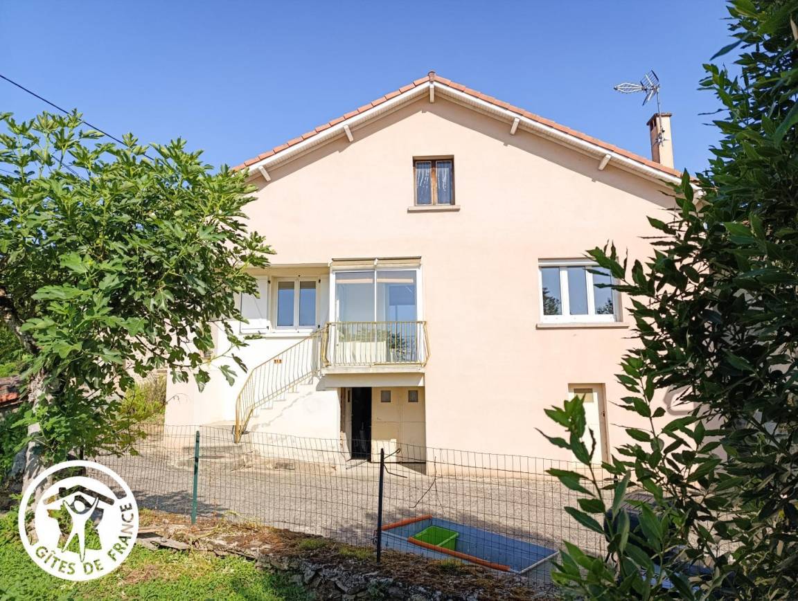 Gîte ∙ 3 Chambres ∙ 6 Personnes - Figeac
