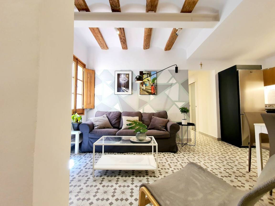 75 M² Apartment ∙ 3 Bedrooms ∙ 3 Guests - Barcelona