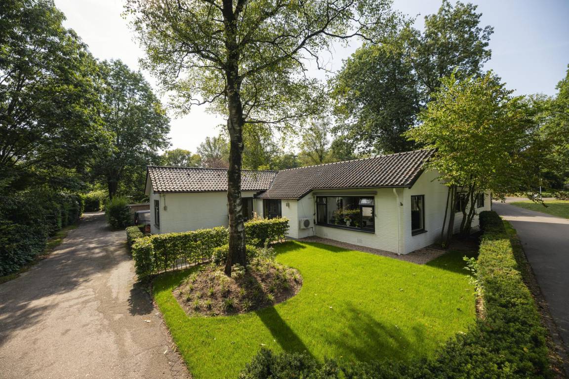 Bungalow ∙ 5 Bedrooms ∙ 12 Guests - Deventer
