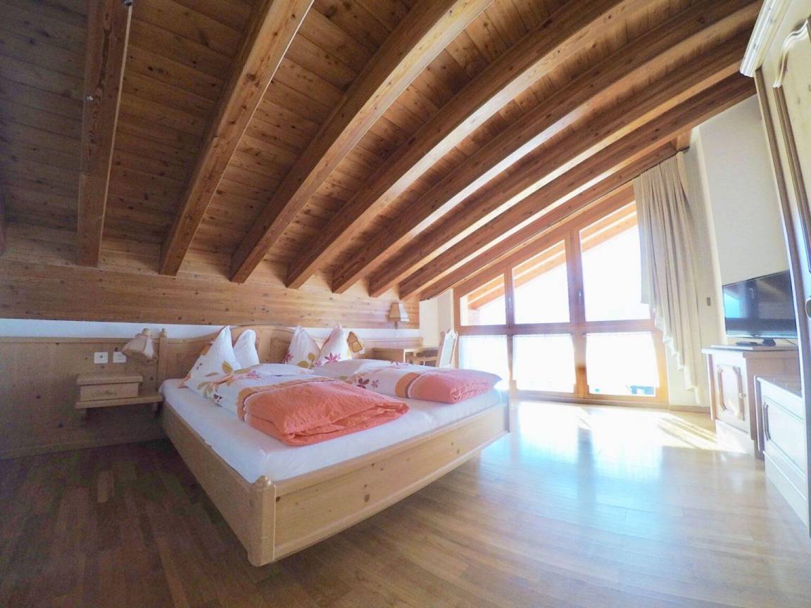 100 M² Apartment ∙ 2 Bedrooms ∙ 6 Guests - Leukerbad