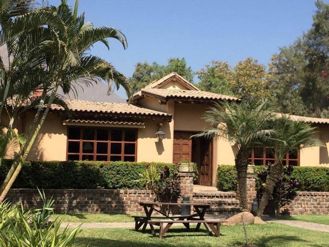 House ∙ 5 Bedrooms ∙ 15 Guests - Santa Eulalia, Perou