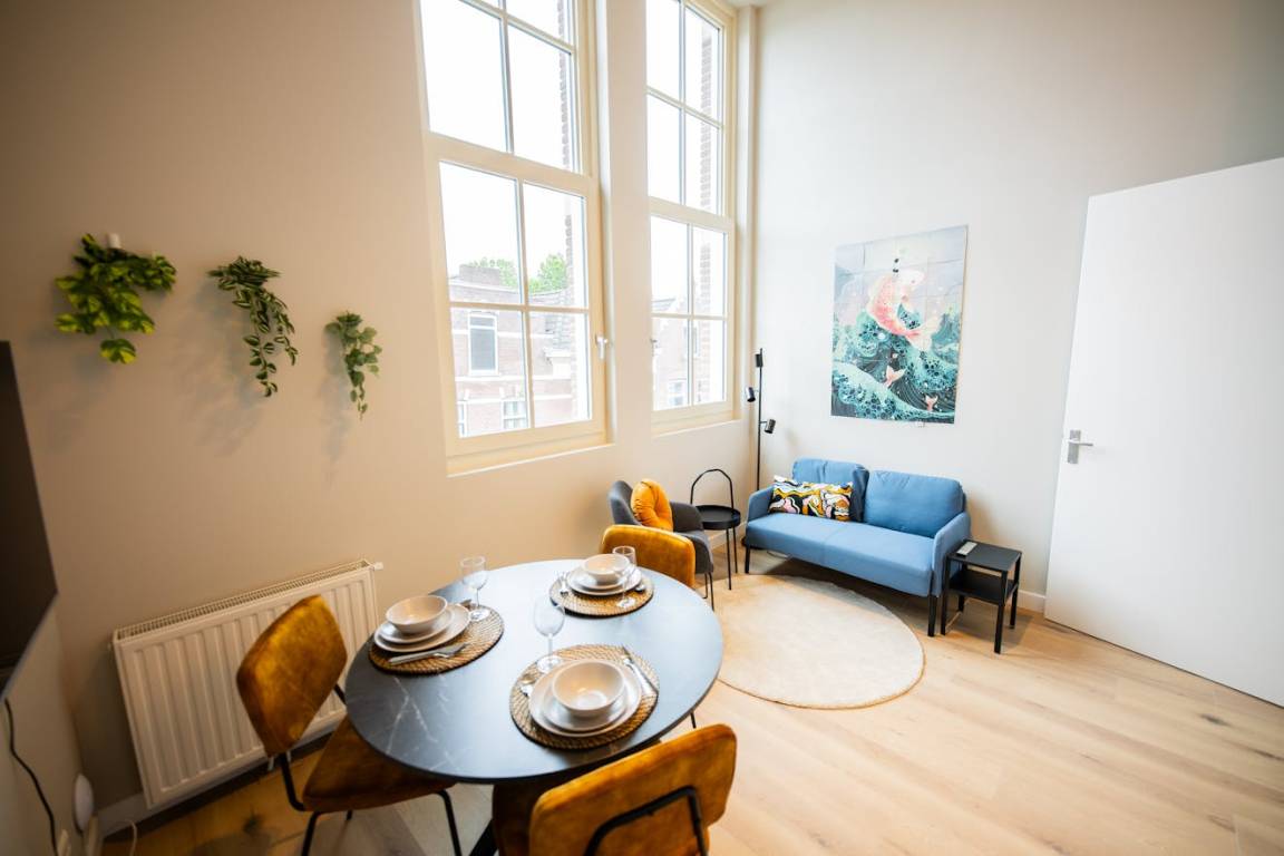 72 M² Apartment ∙ 3 Bedrooms ∙ 5 Guests - Schiedam