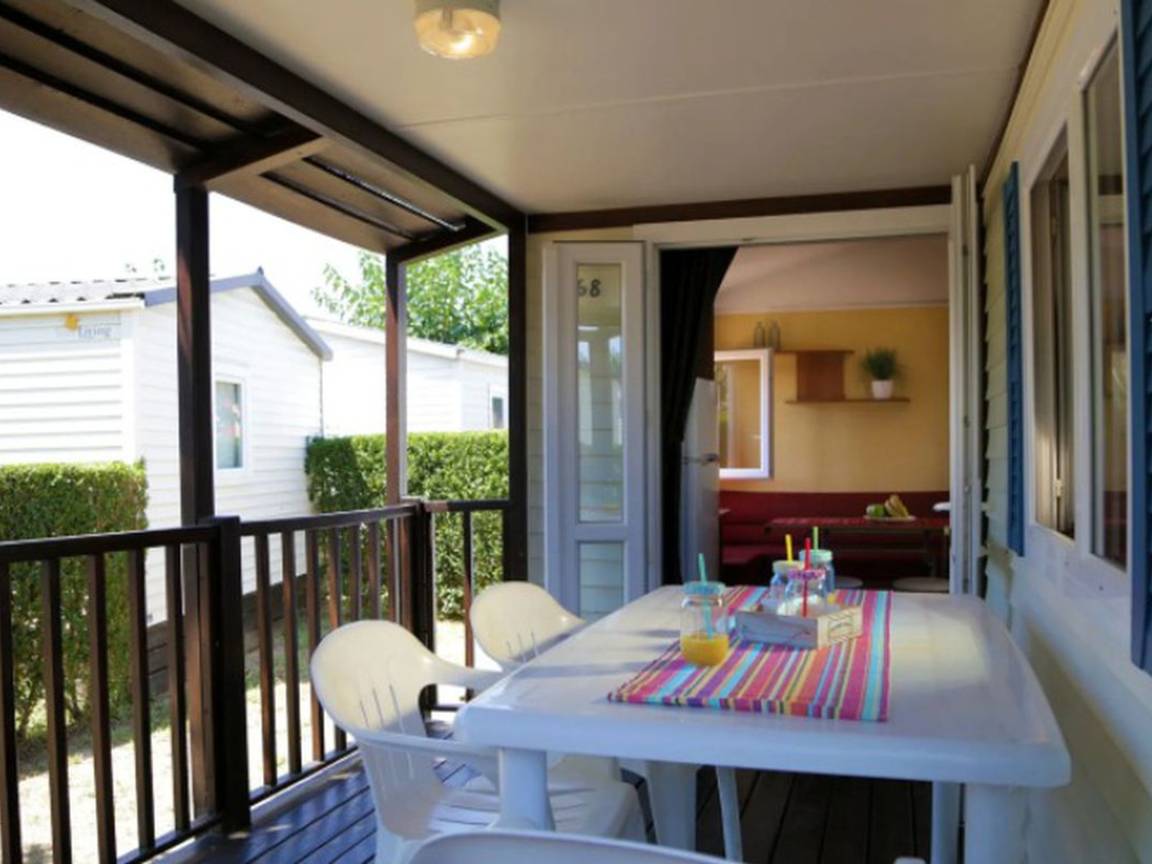 32 M² Asuntovaunu ∙ 2 Makuuhuonetta ∙ 6 Vierasta - Palamós