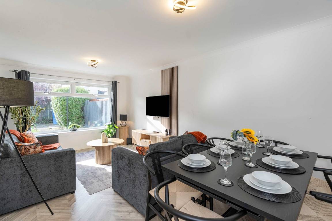 Apartment ∙ 4 Bedrooms ∙ 8 Guests - Linlithgow