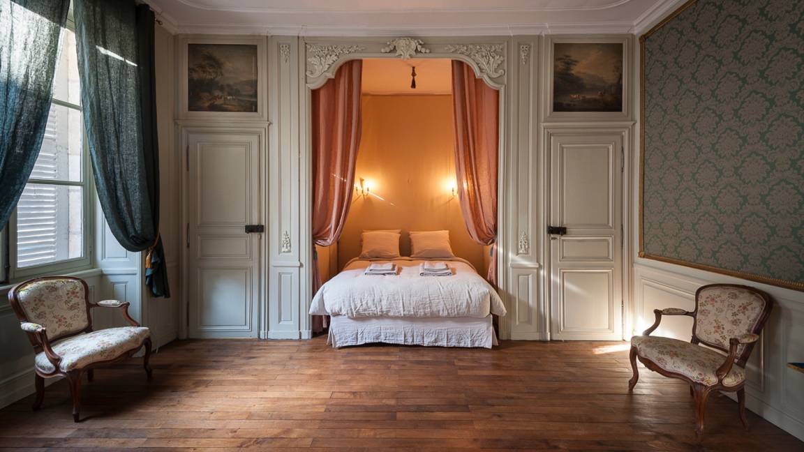 50 M² Chambre D'hôtes ∙ 1 Chambre ∙ 2 Personnes - Saint-Amand-Montrond