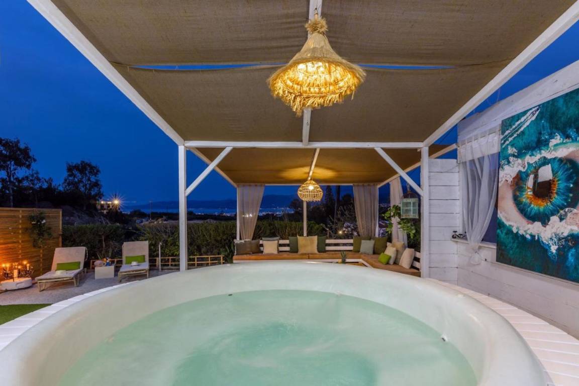 160 M² Villa ∙ 3 Bedrooms ∙ 9 Guests - Hersonissos