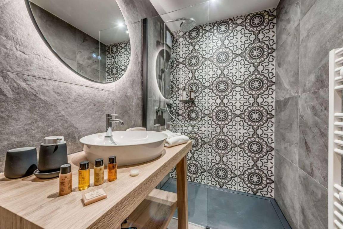 325 M² Chalet ∙ 6 Bedrooms ∙ 18 Guests - Bonneval-sur-Arc