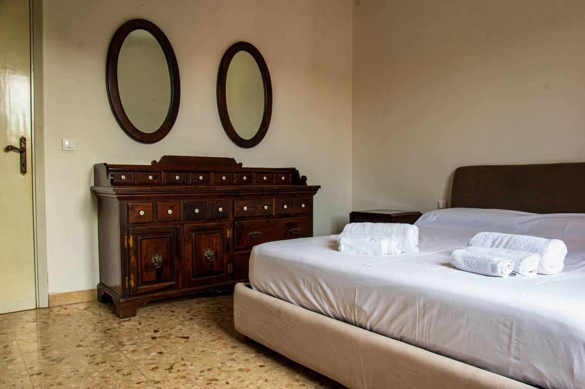 80 M² Appartement ∙ 2 Chambres ∙ 4 Personnes - Jesi