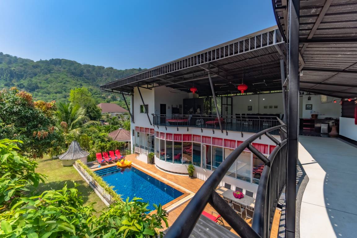 1000 M² Villa ∙ 10 Chambres ∙ 24 Personnes - Phuket
