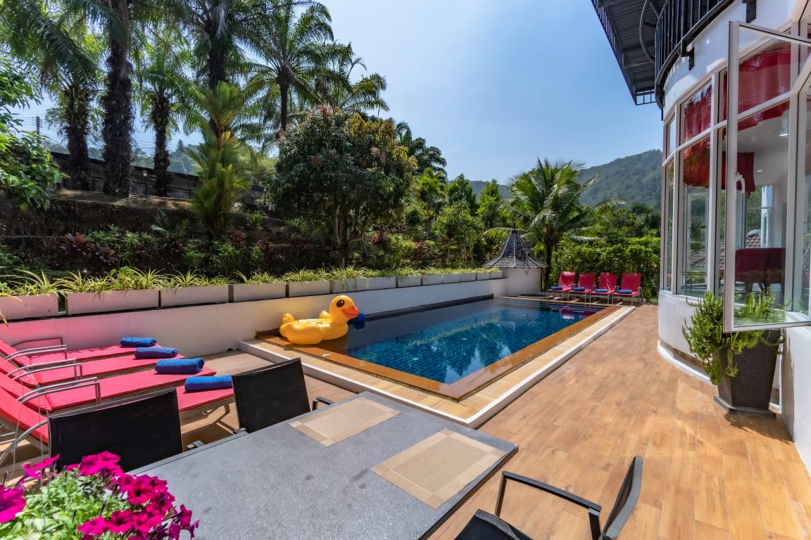 1200 M² Villa ∙ 10 Bedrooms ∙ 24 Guests - Phuket