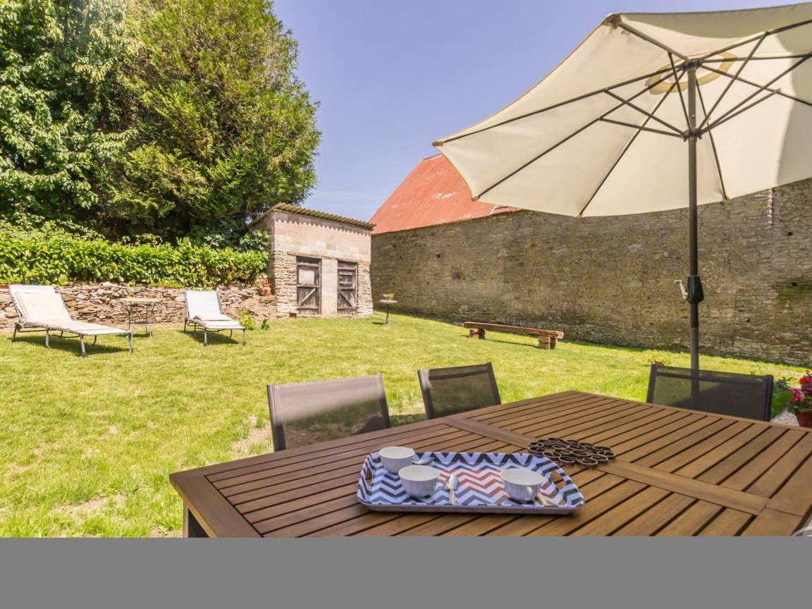 110 M² Cottage ∙ 3 Bedrooms ∙ 6 Guests - Pontorson