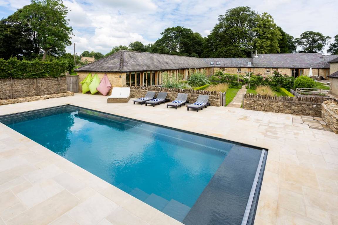 Villa ∙ 5 Schlafzimmer ∙ 10 Gäste - Oxfordshire