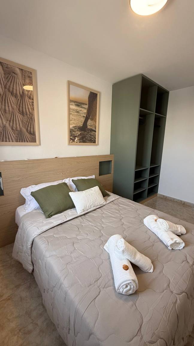 68 M² Apartamento ∙ 2 Habitaciones ∙ 6 Huéspedes - Cunit