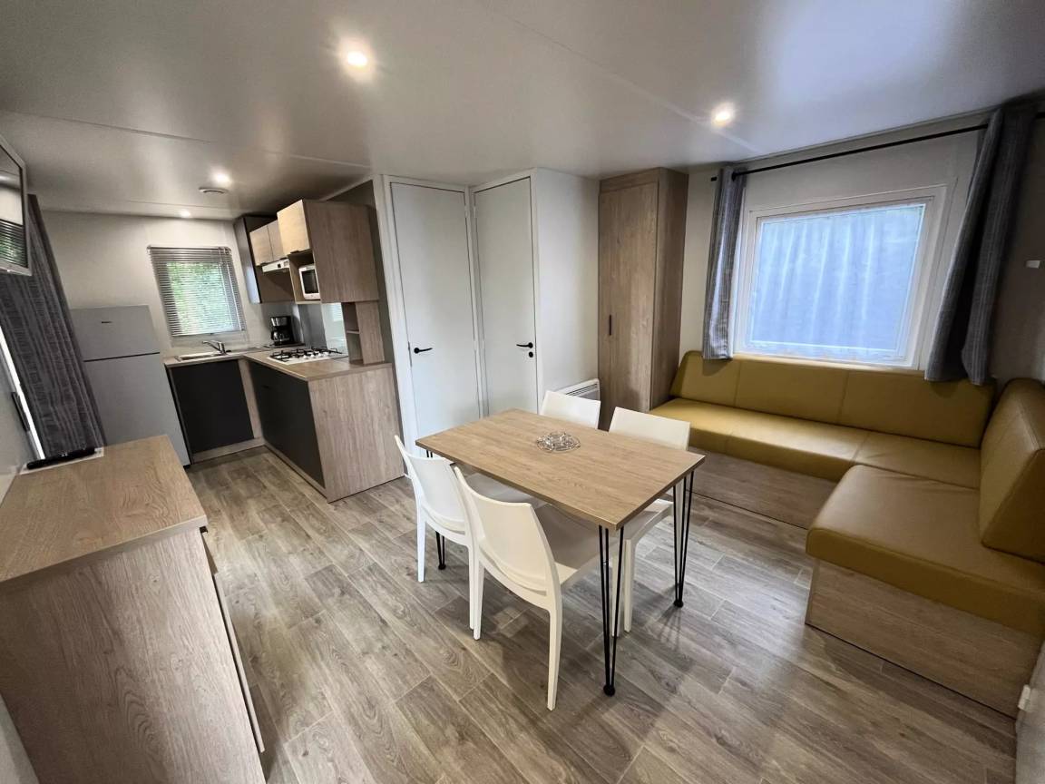 31 M² Mobil-home ∙ 2 Chambres ∙ 6 Personnes - Mimizan