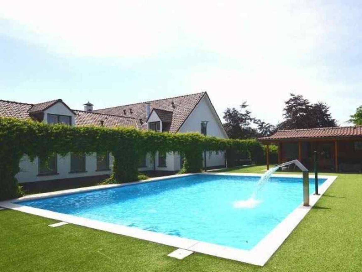 House ∙ 12 Bedrooms ∙ 30 Guests - Venlo