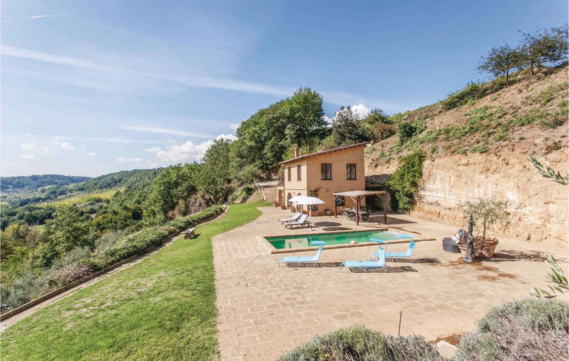 75 M² House ∙ 2 Bedrooms ∙ 4 Guests - Orvieto