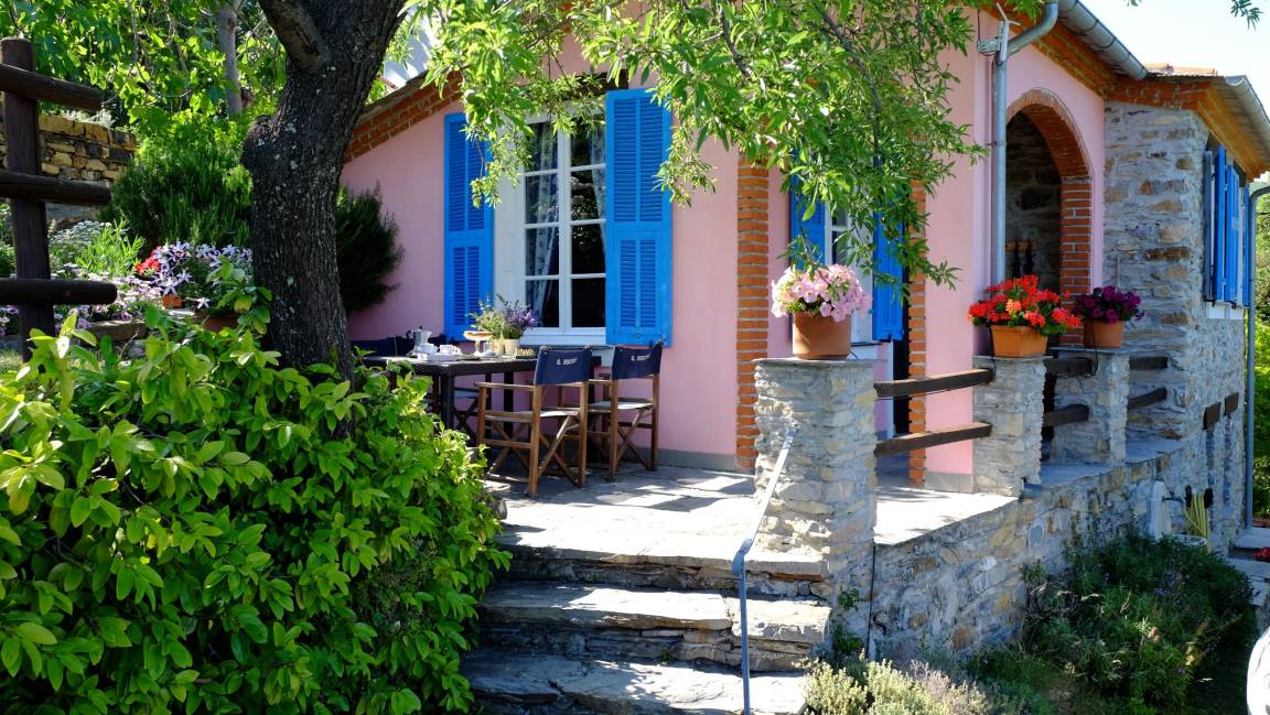 65 M² Farmhouse ∙ 2 Bedrooms ∙ 5 Guests - Taggia