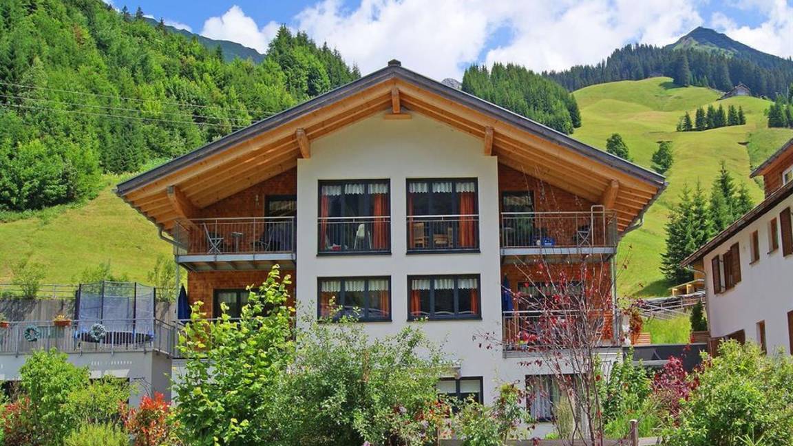 90 M² Apartment ∙ 4 Bedrooms ∙ 8 Guests - Kleinwalsertal