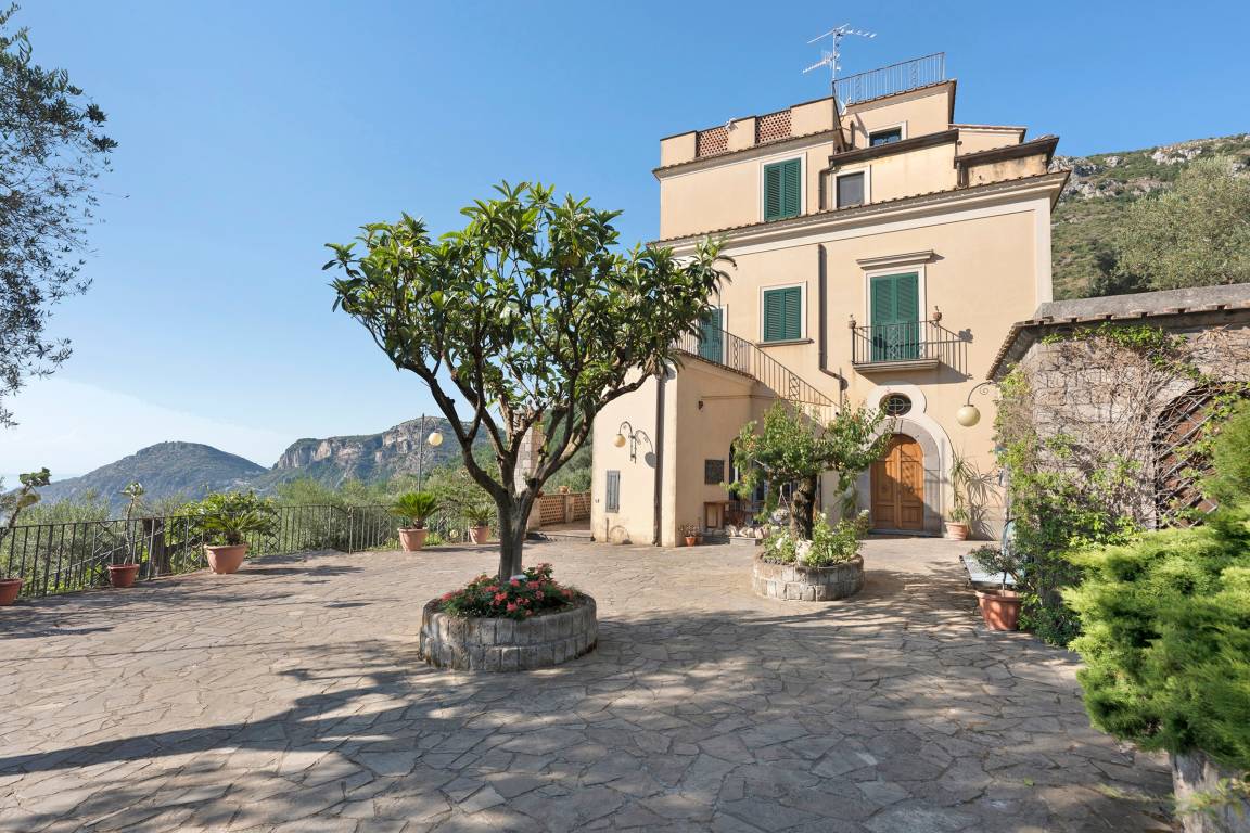 290 M² Villa ∙ 4 Chambres ∙ 10 Personnes - Vico Equense