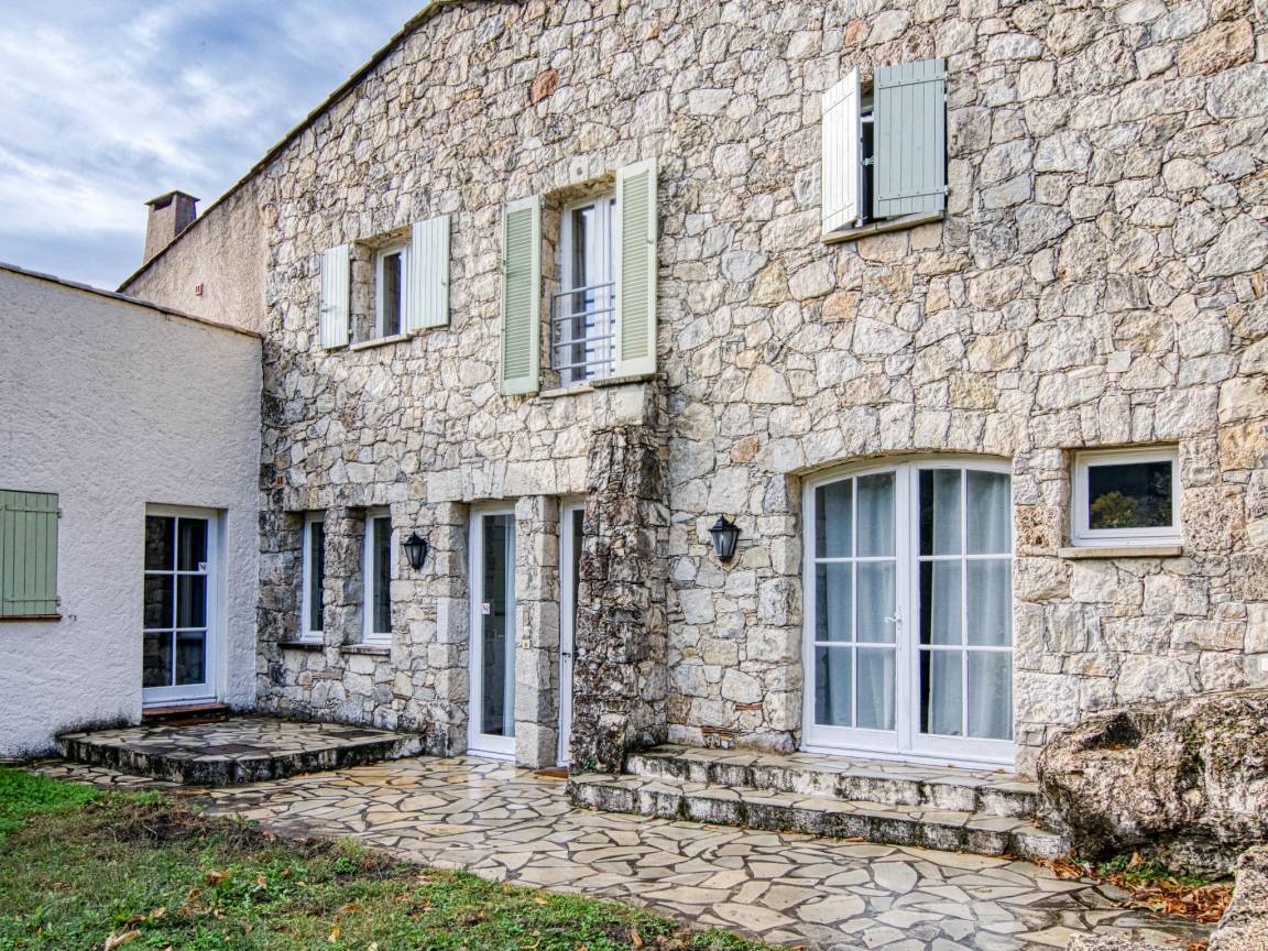130 M² Ferienhaus ∙ 3 Schlafzimmer ∙ 8 Gäste - Draguignan