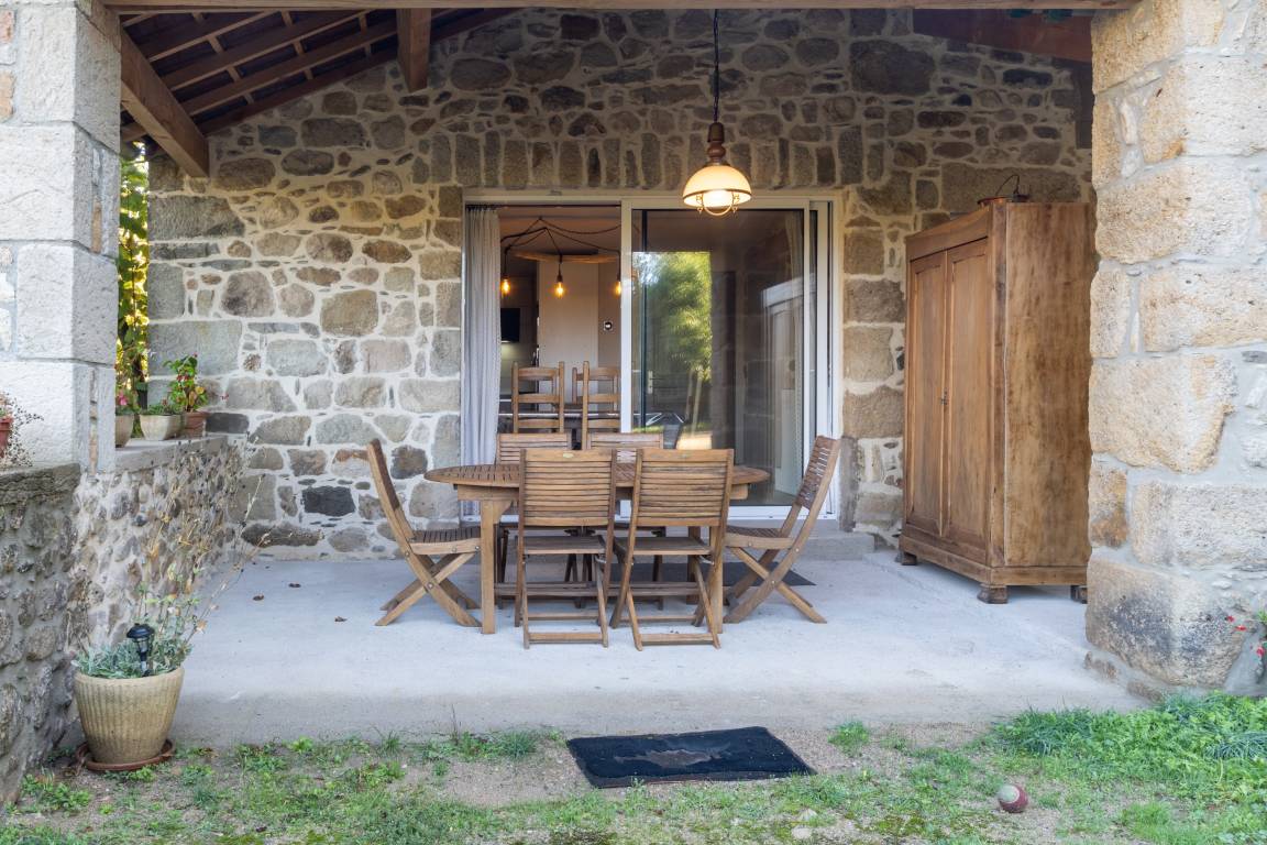 75 M² Cottage ∙ 2 Slaapkamers ∙ 4 Gasten - Joyeuse