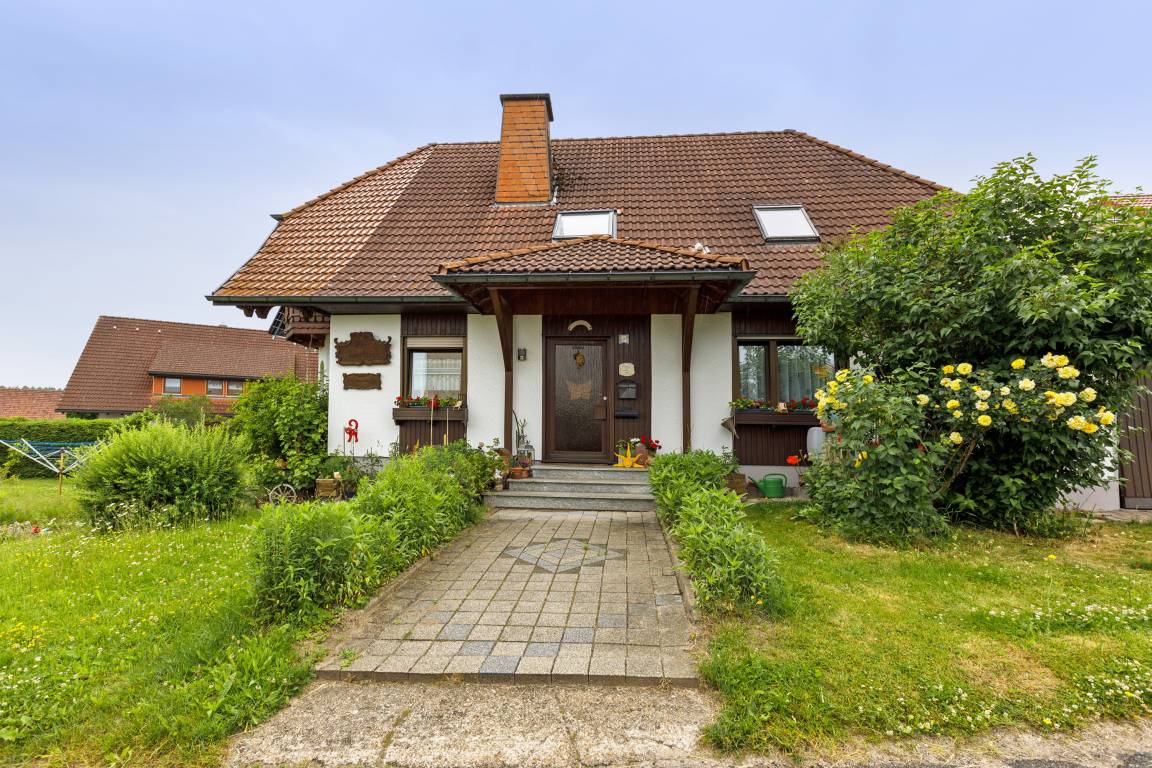 75 M² Apartment ∙ 2 Bedrooms ∙ 4 Guests - Donaueschingen