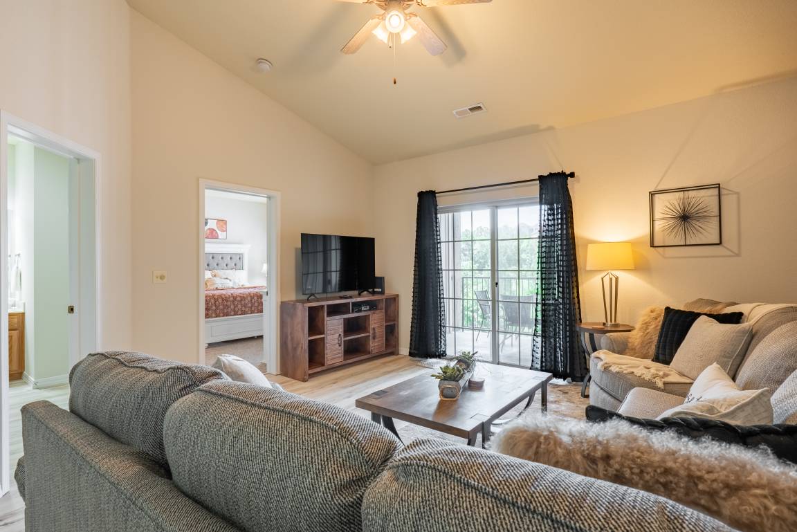 Condo ∙ 1 Bedroom ∙ 4 Guests - Branson, MO