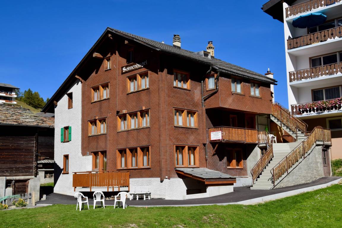 100 M² Apartment ∙ 4 Bedrooms ∙ 8 Guests - Saas-Fee
