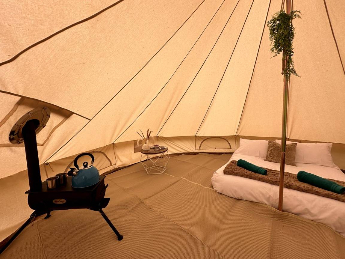 Camping ∙ 1 Bedroom ∙ 1 Guest - Buckinghamshire