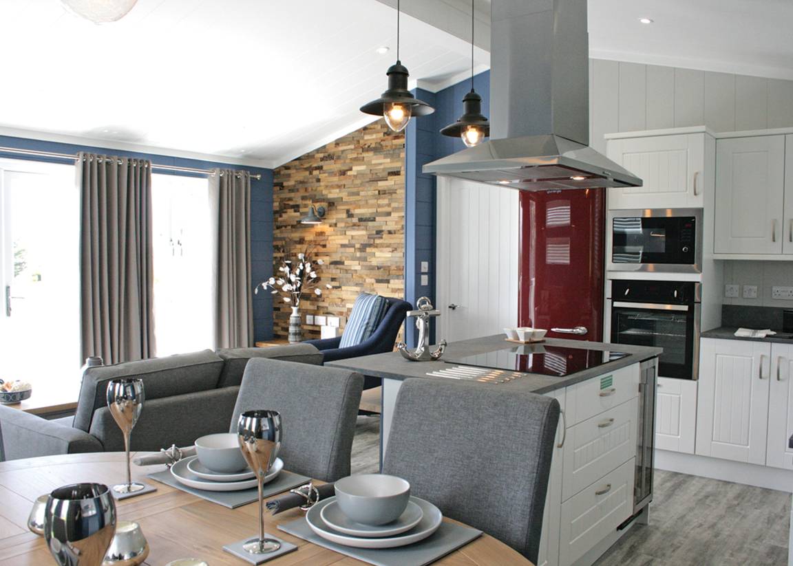 Chalet ∙ 3 Bedrooms ∙ 6 Guests - Bude
