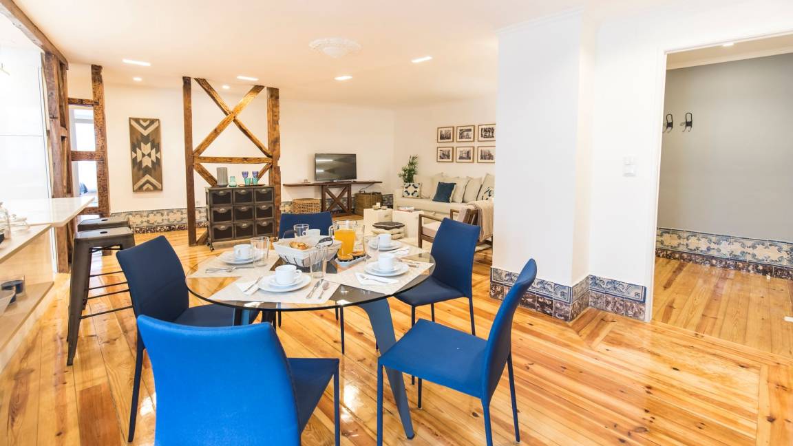 120 M² Apartamento ∙ 2 Habitaciones ∙ 6 Huéspedes - Alfama