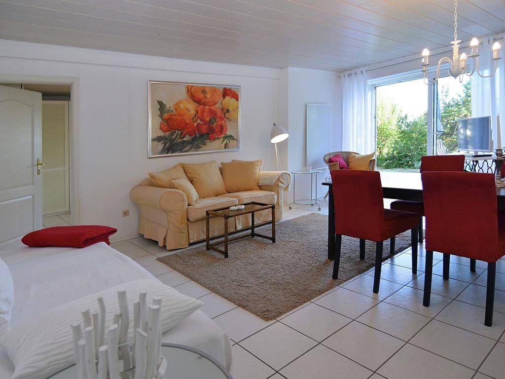 70 M² Ferienwohnung ∙ 1 Schlafzimmer ∙ 3 Gäste - Melsungen