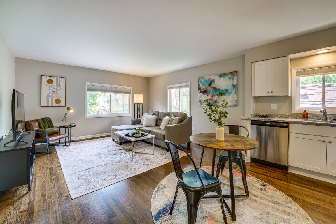 70 M² Apartment ∙ 1 Bedroom ∙ 2 Guests - Dearborn, MI