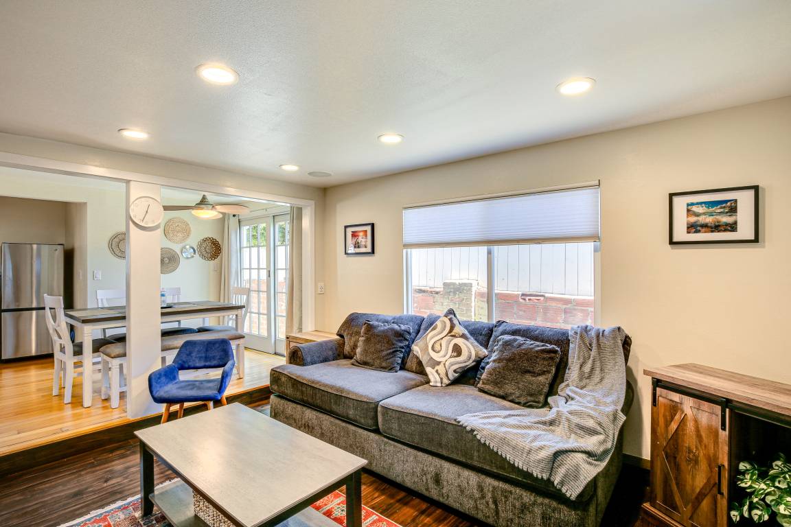 125 M² House ∙ 3 Bedrooms ∙ 8 Guests - Long Beach, CA