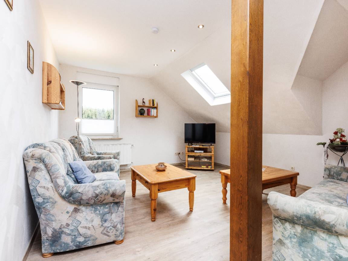 Ferienhaus ∙ 3 Schlafzimmer ∙ 7 Gäste - Bromskirchen