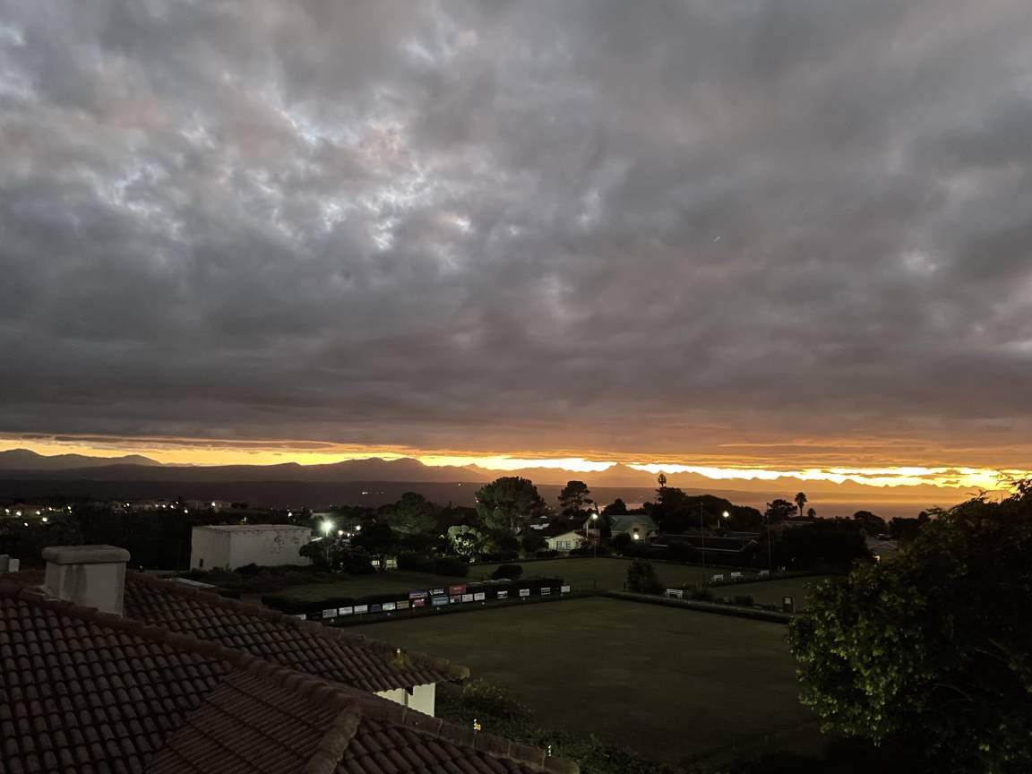 102 M² Huoneisto ∙ 2 Makuuhuonetta ∙ 4 Vierasta - Plettenberg Bay