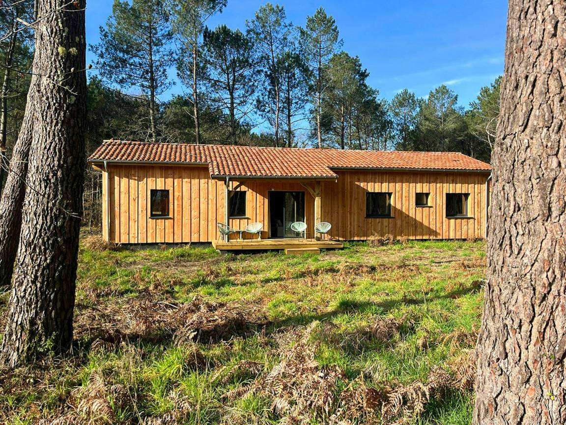 83 M² Maison De Vacances ∙ 3 Chambres ∙ 7 Personnes - Aureilhan